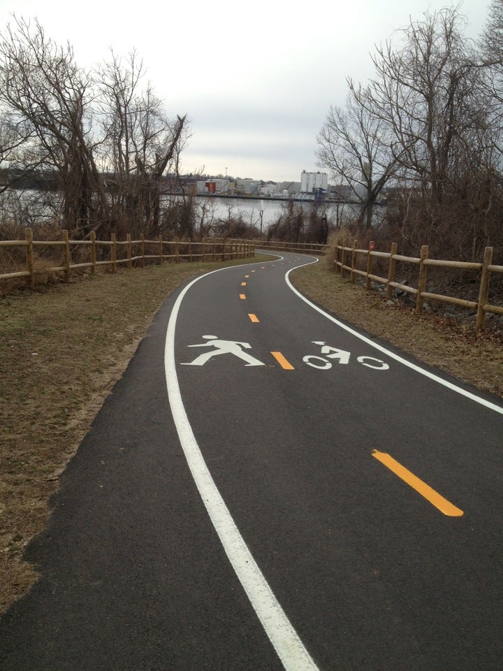 East Bay Bike Path, East Providence, RI - MapQuest