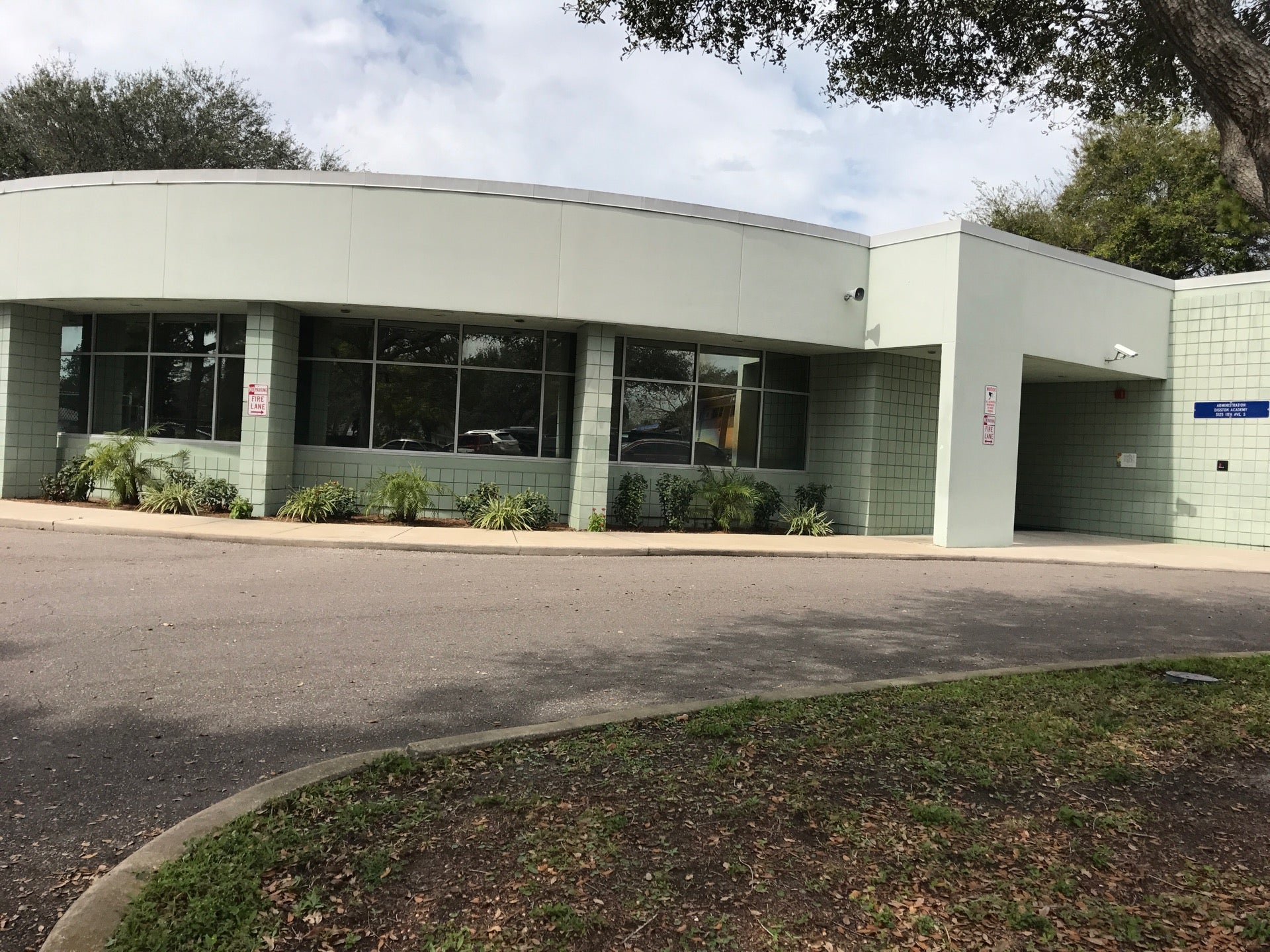 Hamilton Disston School, 5125 11th Ave S, Gulfport, FL - MapQuest