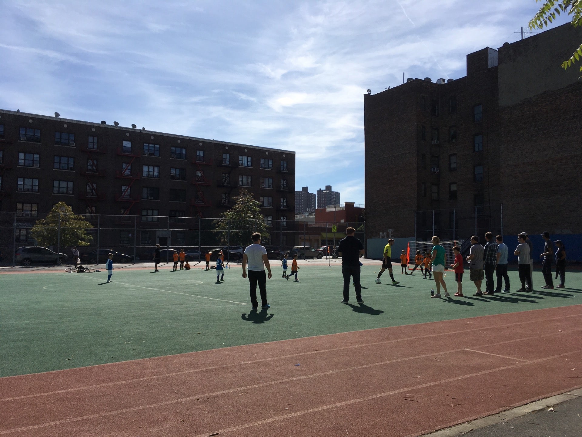 I S 52 Junior High School, 650 Academy St, New York, NY - MapQuest