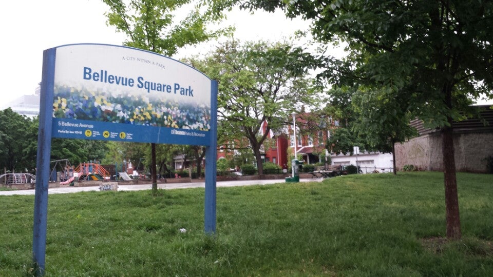 Bellevue Square, Btwn Bellevue & Augusta Ave, Toronto, ON - MapQuest