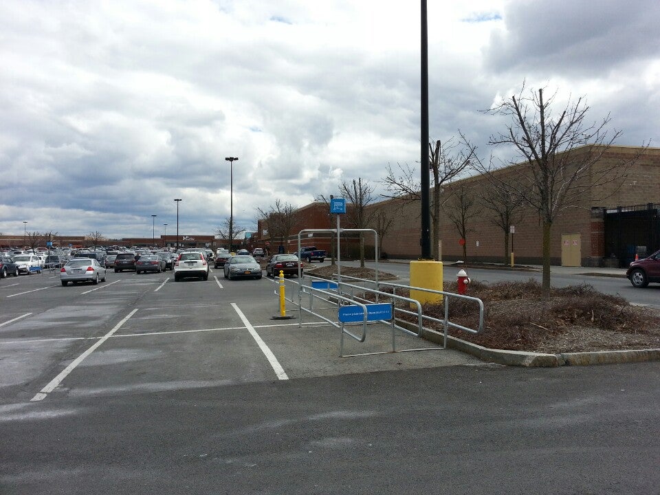 Latham Farms Shopping Center, 579 Troy Schenectady Rd, Latham, NY ...
