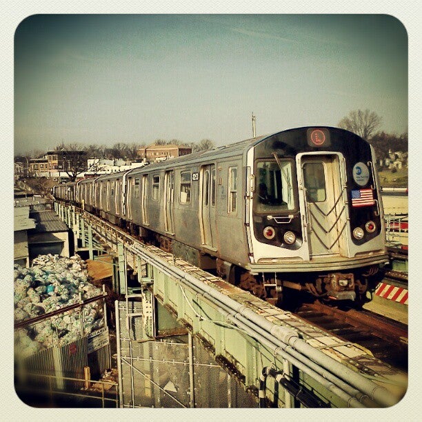 MTA - Broadway Junction Subway Station, Van Sinderen Ave, New York, NY ...