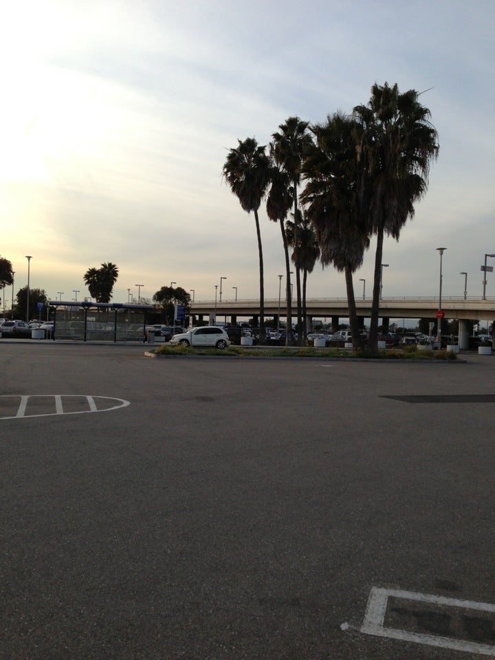LAX-Cell Phone Waiting Lot - CLOSED, 6221 W 96th St, Los Angeles, CA ...