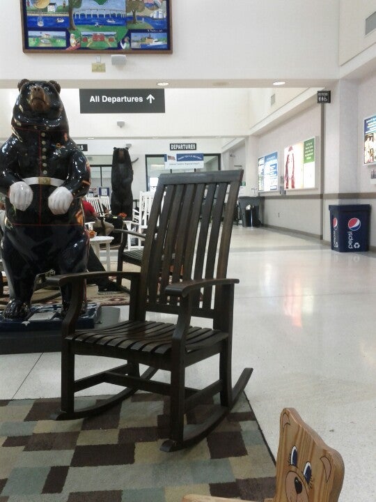 Coastal Carolina Regional Airport (EWN), 200 Terminal Dr, New Bern, NC ...