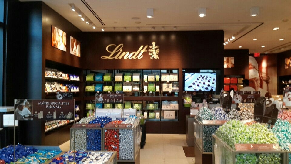 Lindt Chocolate Shop - Mississauga, 7090 Kennedy Road, Mississauga, ON ...