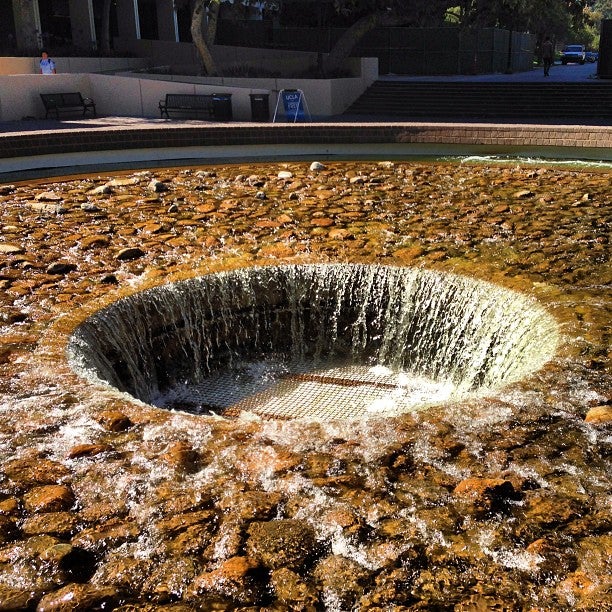 UCLA Inverted Fountain, Charles E Young Dr E, Los Angeles, CA ...
