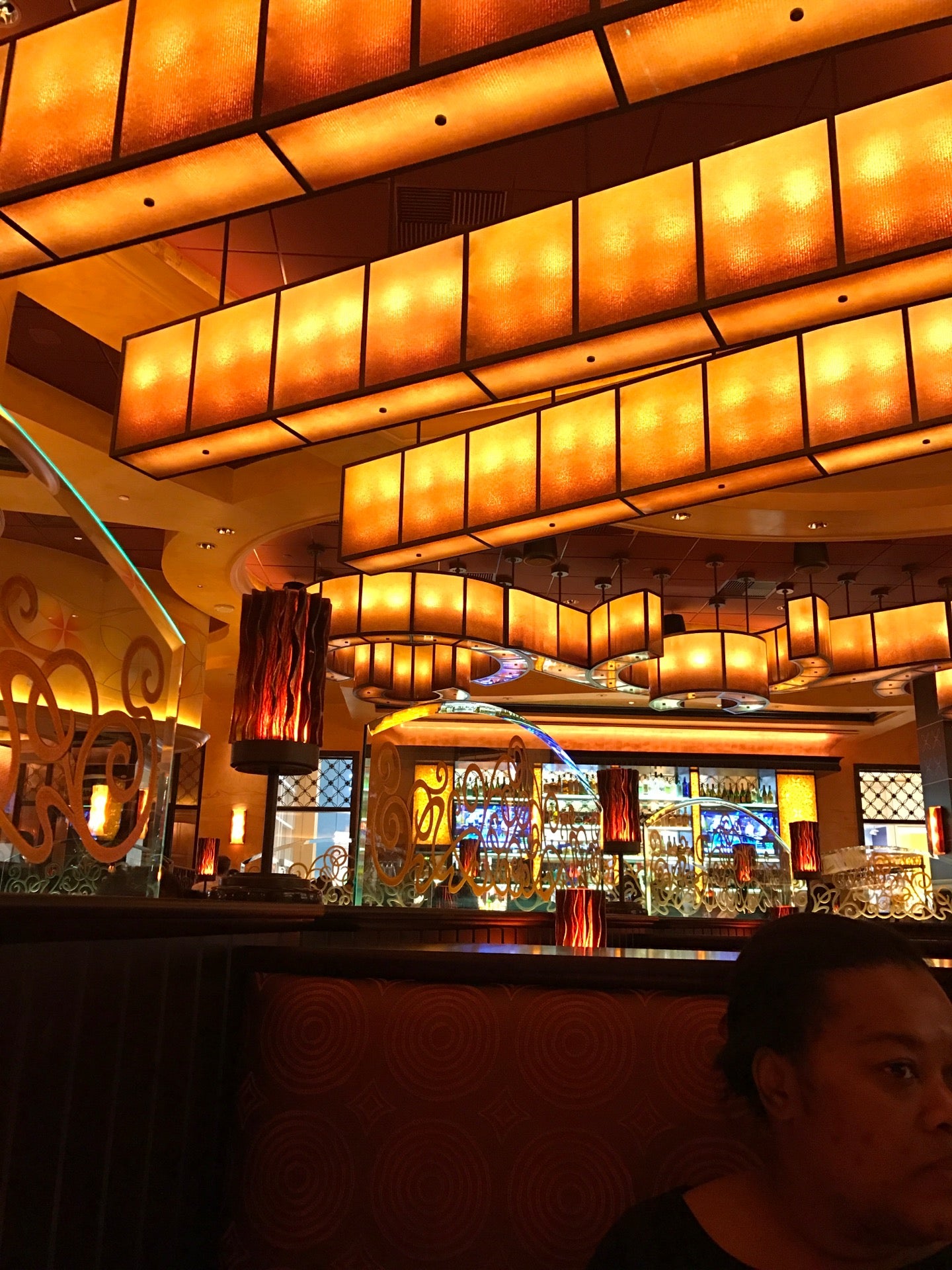Cheesecake Factory Inside