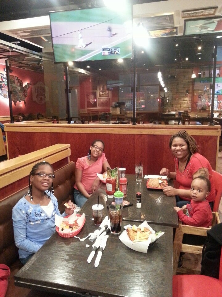 Red Robin Restaurant Food