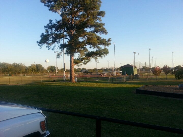 Reaves Park, 2501 S Jenkins Ave, Norman, OK - MapQuest