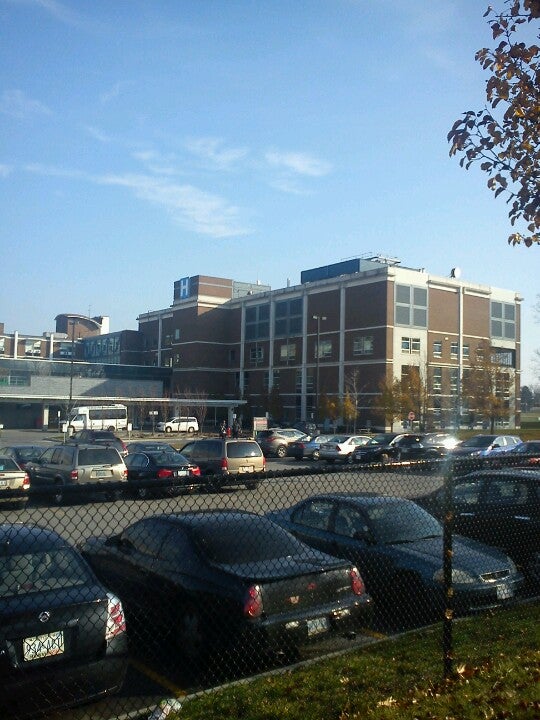 Lakeridge Health Ajax Pickering, 580 Harwood Ave S, Ajax, ON, Hospitals ...