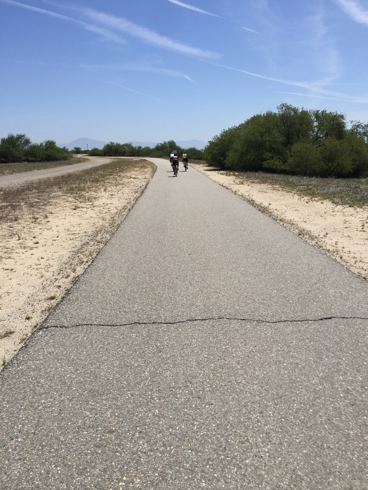 Kern River Bike Path West Extension, Bakersfield, CA, Trail - MapQuest