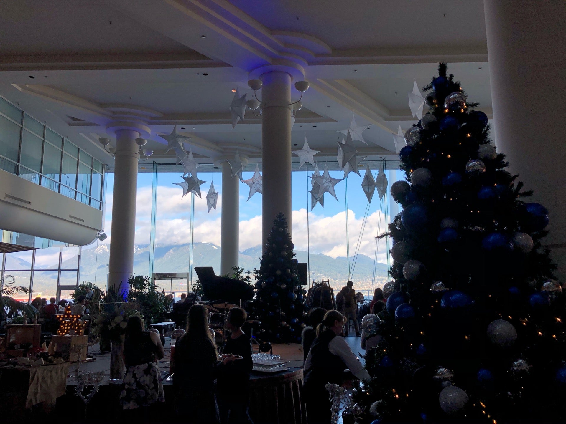 Oceans 999, 300-999 Canada Pl, Vancouver, British Columbia - MapQuest