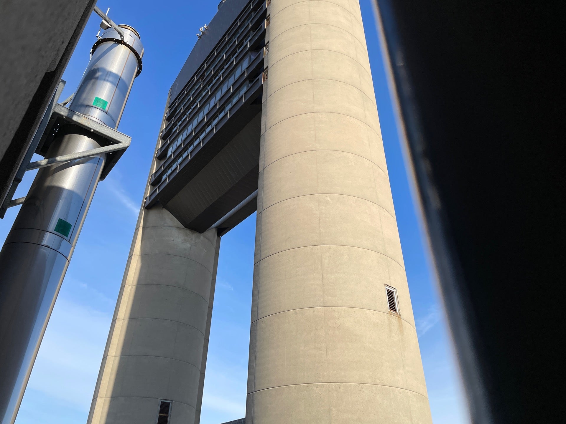 Air Traffic Control Tower, Boston, MA, Office Buildings & Parks - MapQuest