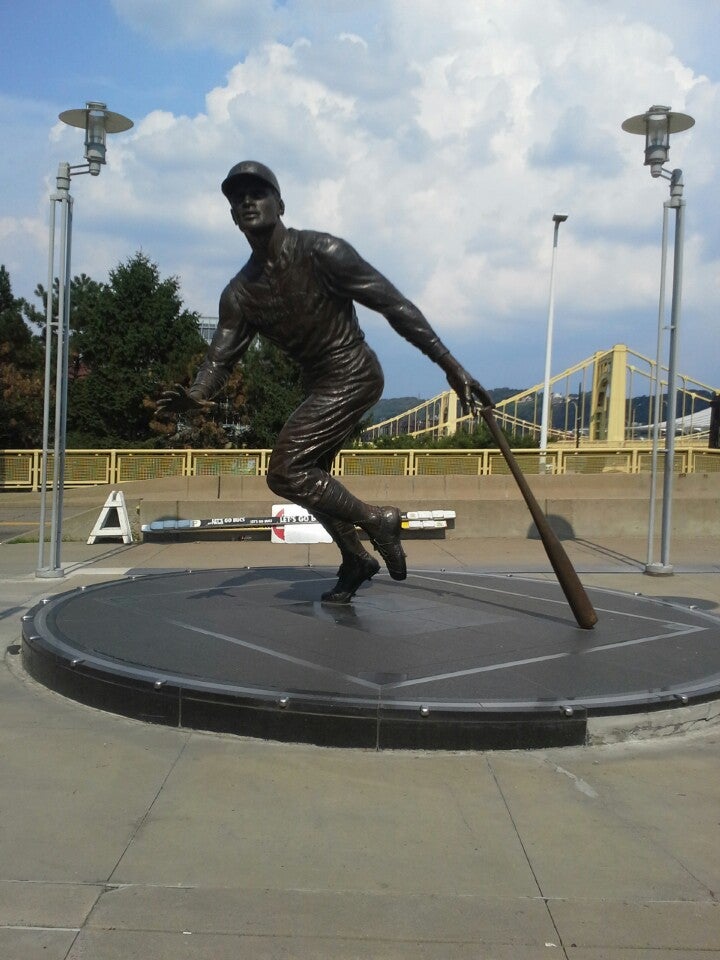 Roberto Clemente Statue, Federal St, Pittsburgh, PA, Gardens - MapQuest