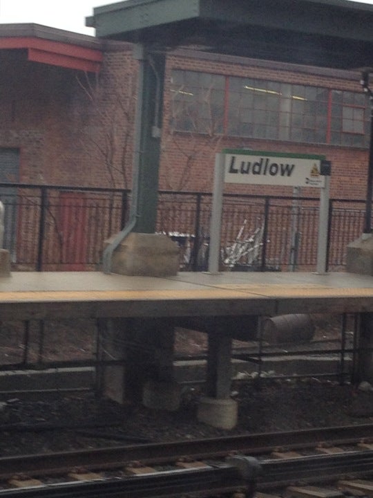 Ludlow Train Station - Metro North, 180 Ludlow St, Yonkers, NY, Train ...