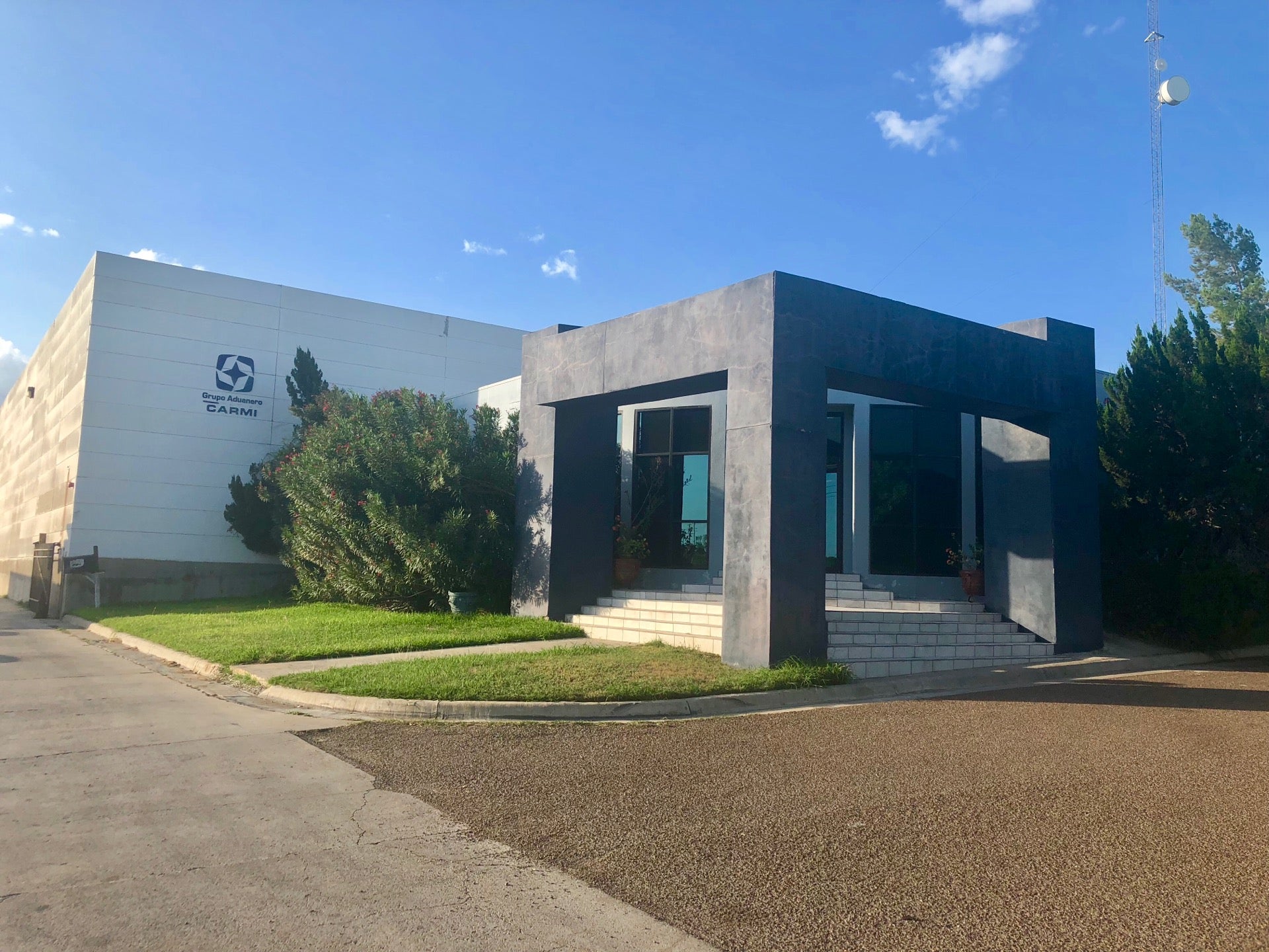 Carmi Logistics LLC, 8402 El Gato Rd, Laredo, TX, Furniture Movers ...