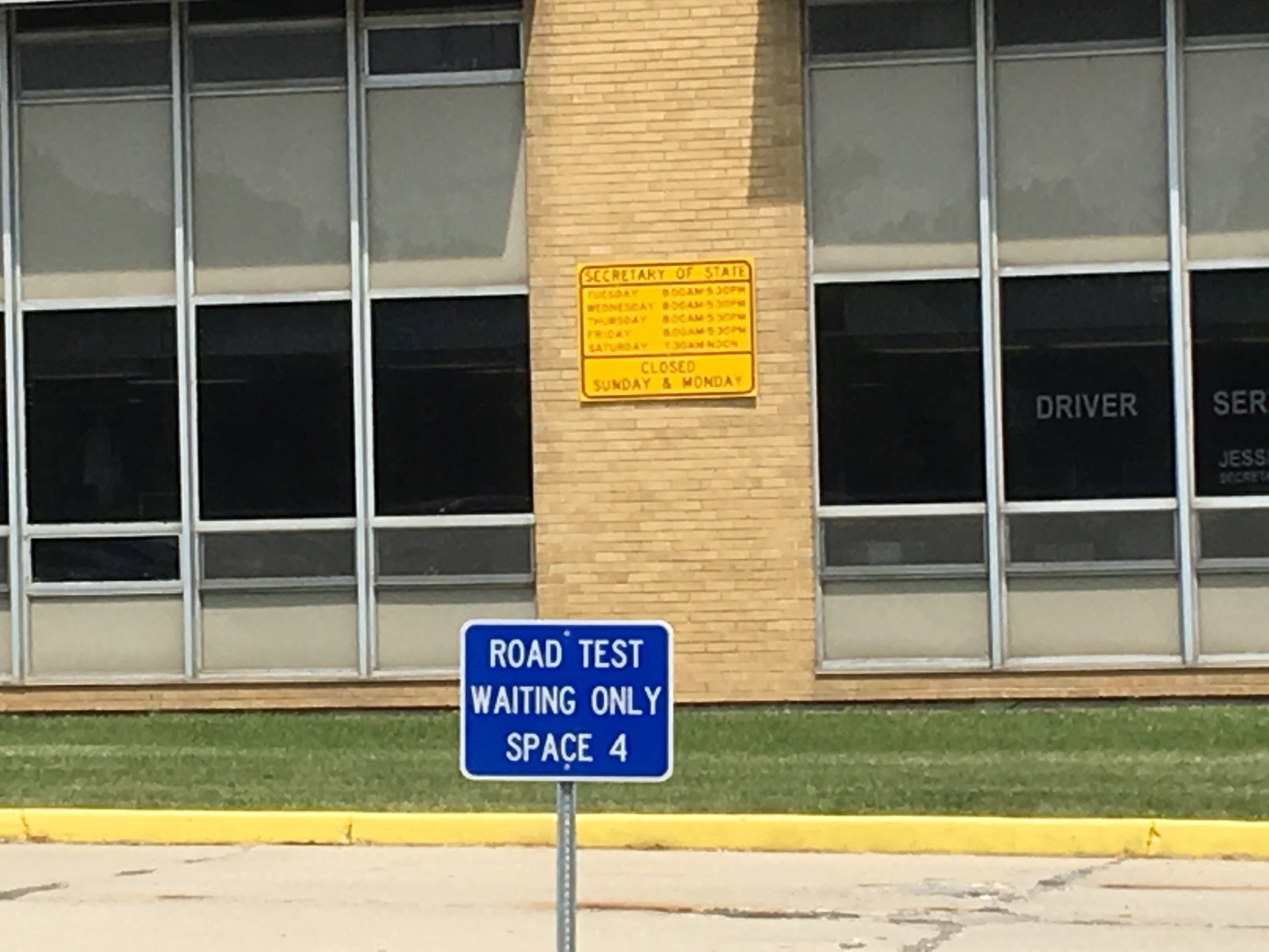 Elgin Secretary of State Driver Services Facility, 595 S State St, Ste ...