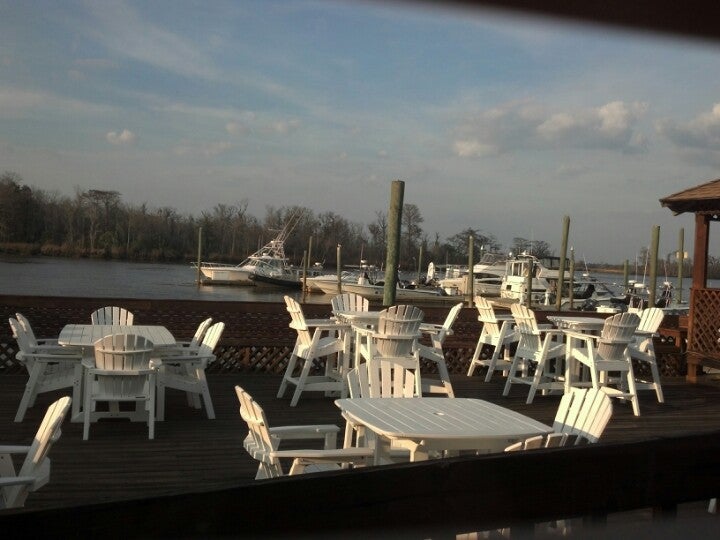 Mudcat Charlie's, 250 Ricefield Way, Brunswick, GA, Eating places ...