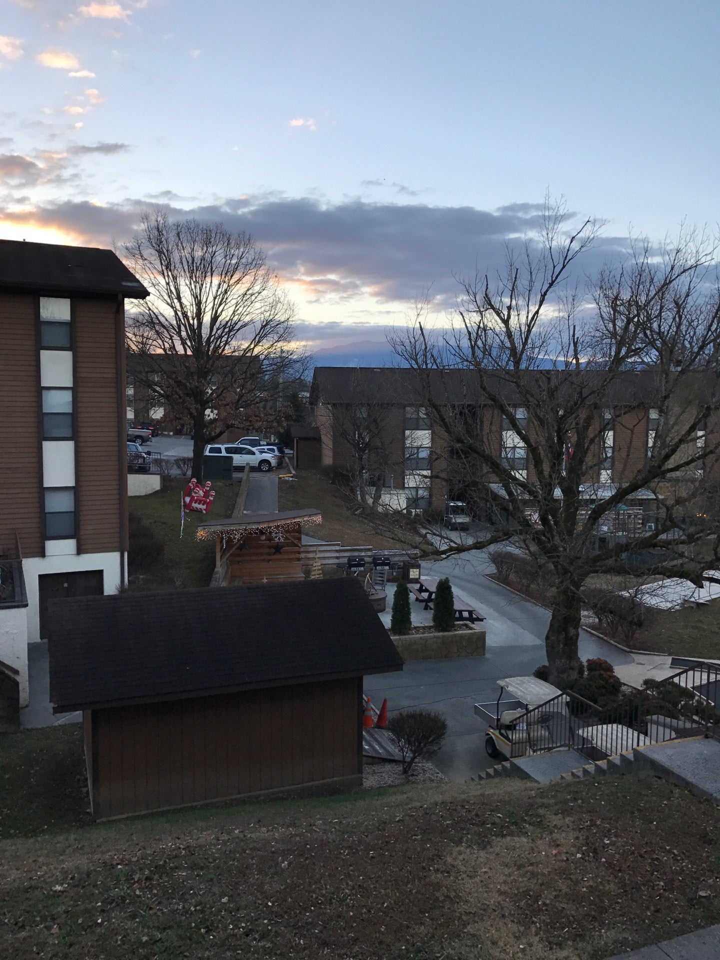 Oakmont Resort, 3062 Veterans Blvd, Pigeon Forge, TN, Resorts - MapQuest