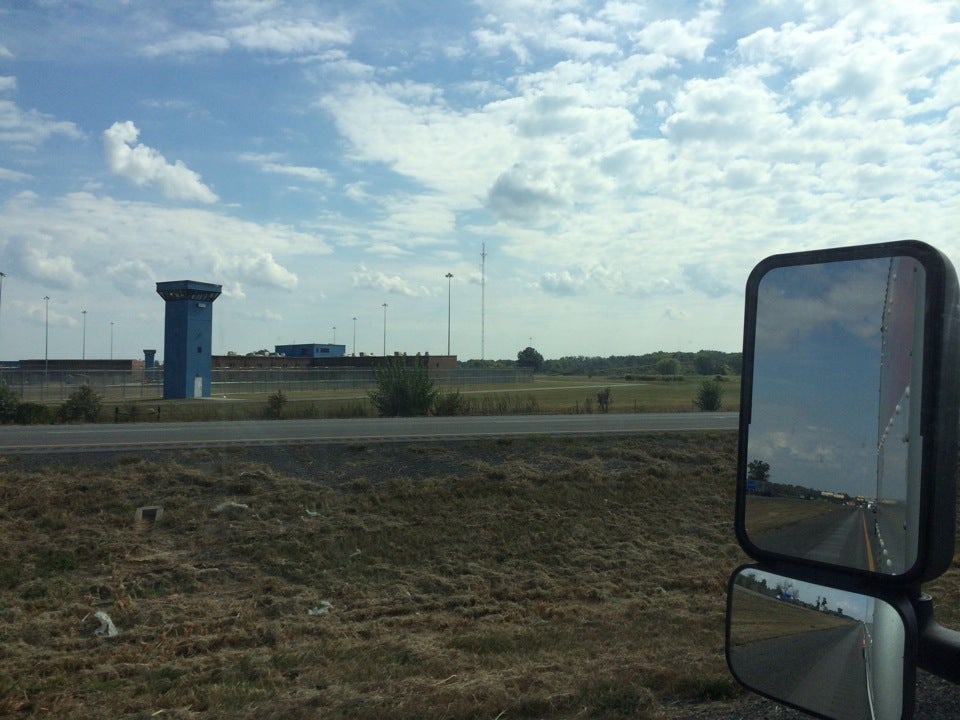 Illinois State Penitentiary, Ina, IL, Government - MapQuest