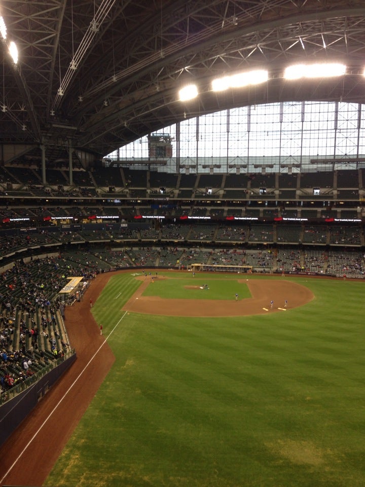 Johnsonville Party Deck, 1 Brewers Way, Milwaukee, WI, Entertainment ...