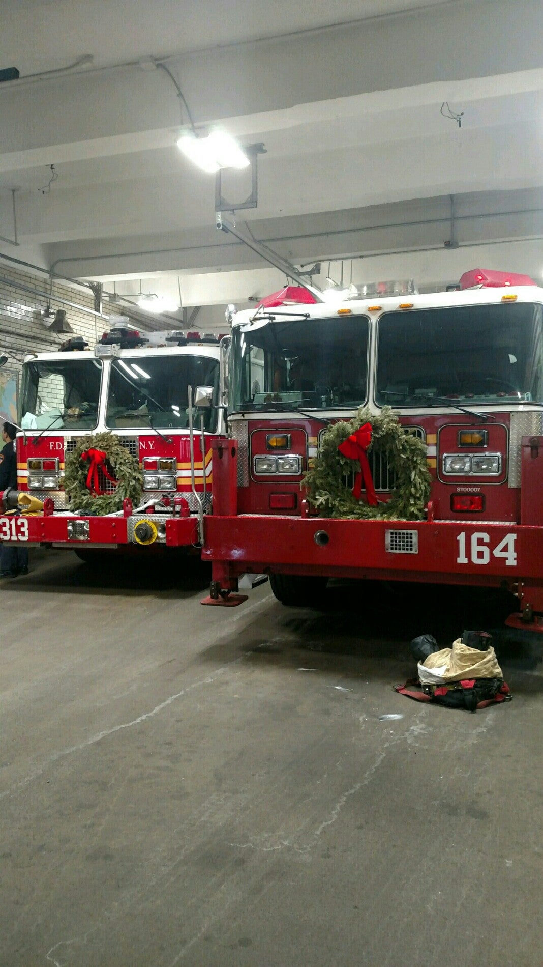 Fdny Engine 313 Ladder 164, 44-01 244th St, New York, NY, Fire & Rescue ...