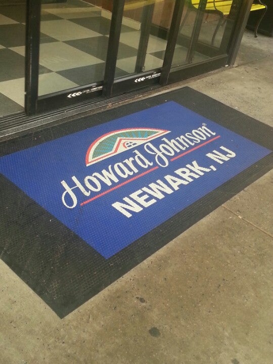 Howard Johnson By Wyndham Newark Airport, 20 Frontage Rd, Newark, NJ ...
