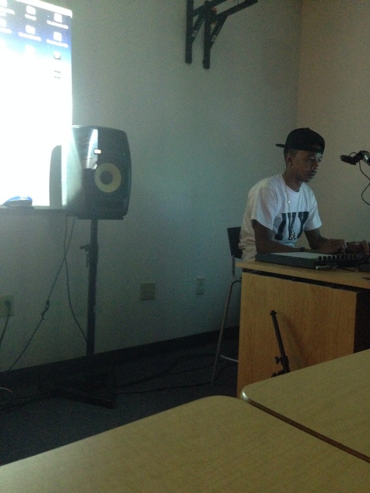 SAE Institute of Technology Miami, 16051 W. Dixie Highway, Suite 200 ...