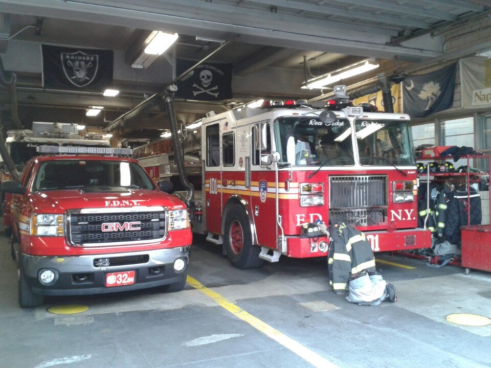 Fdny Engine 202/Ladder 101, 31 Richards St, New York, NY - MapQuest