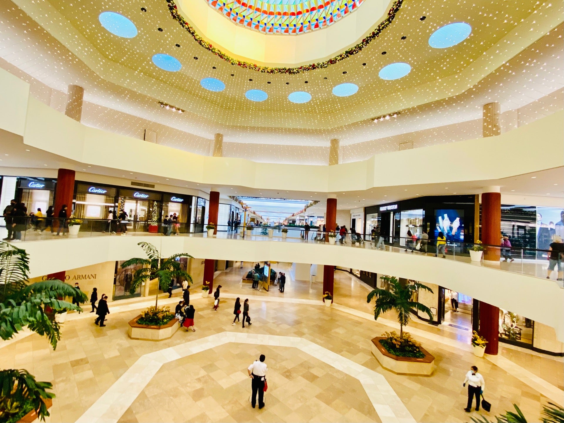 South Coast Plaza Apple Maps