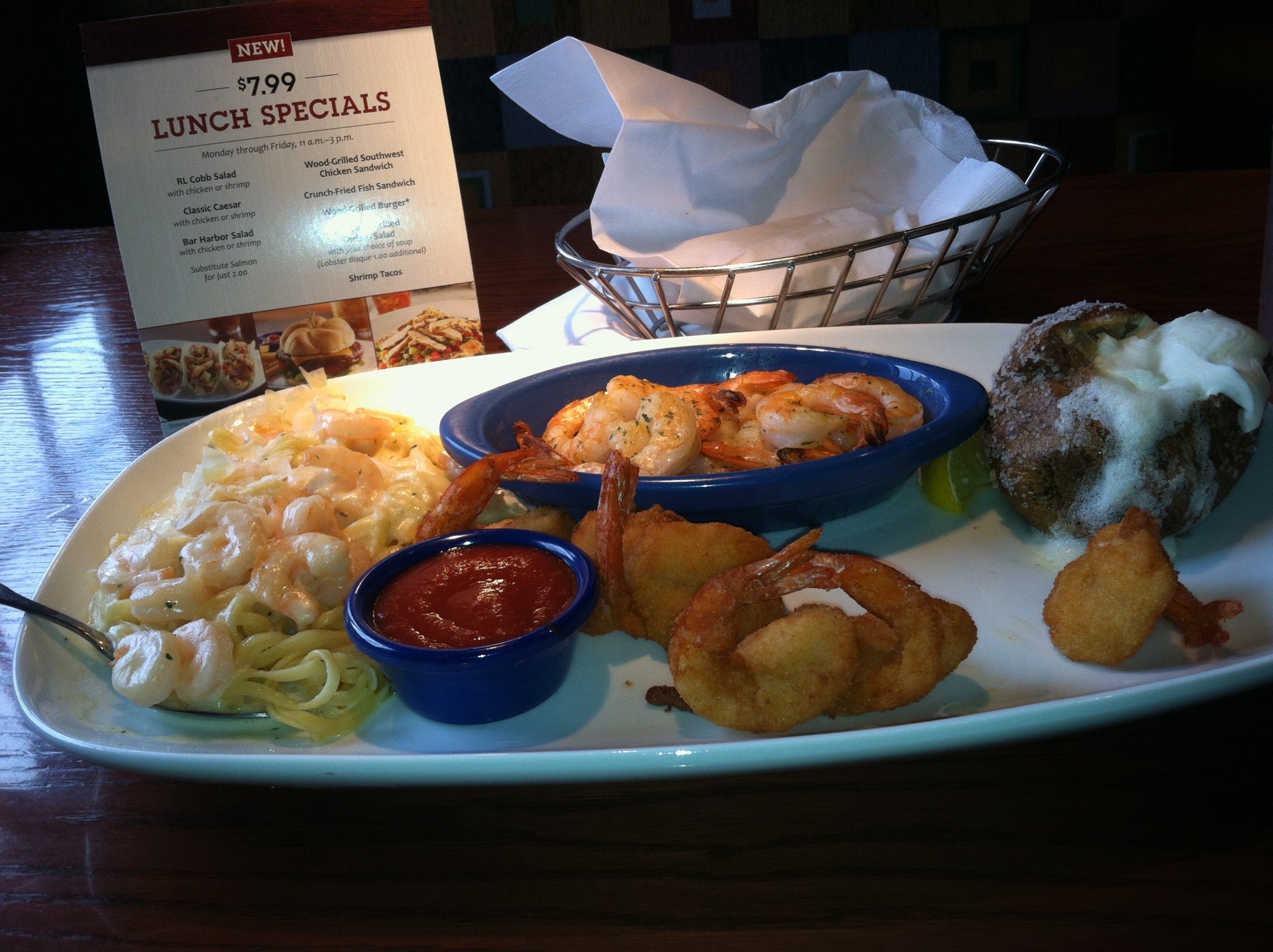 Red Lobster Broiled Seafood Trio