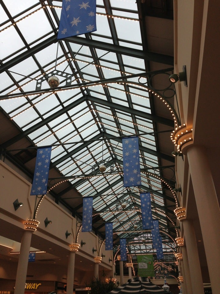 The Mall At Greece Ridge
