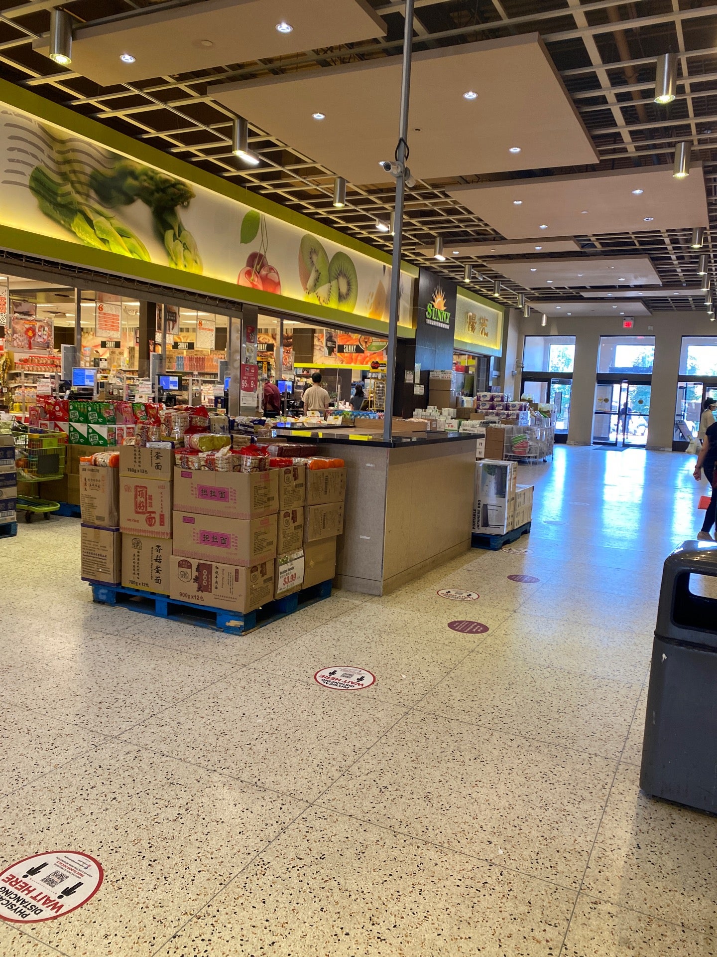 Finch & Leslie Square, 149 Ravel Rd, Toronto, ON - MapQuest