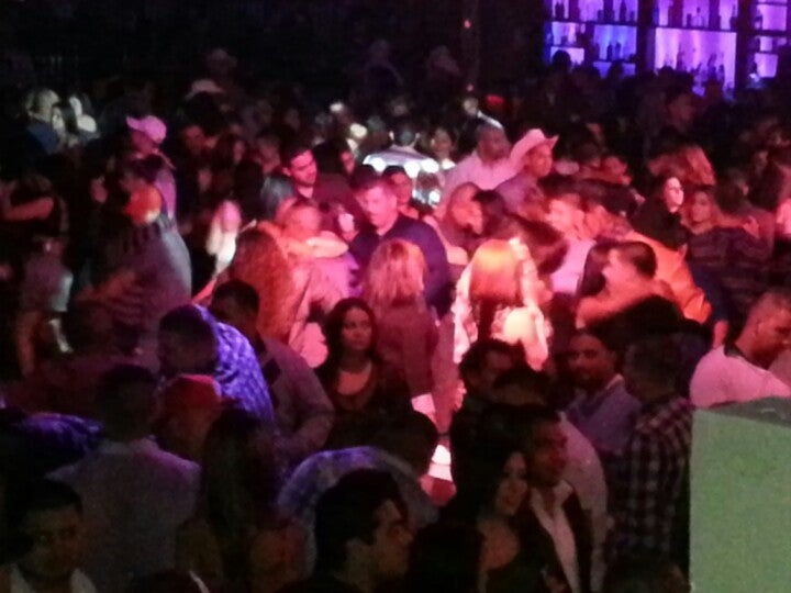 La Movida Bakersfield : La Movida Night Club – BIKTI