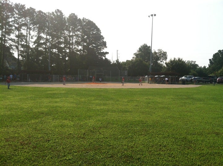 Baucom Elementary Baseball Field, 605 Pate St, Apex, NC, Sports - MapQuest