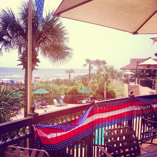 Sawgrass Beach Club, 9795 Summer Pl, Ponte Vedra Beach, FL, Eating ...