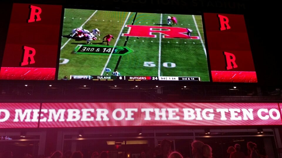 Brown Recruiting Lounge, 1 Scarlet Knight Way, Piscataway, NJ, Colleges ...