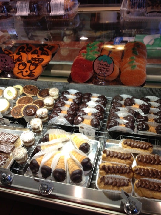 Dicamillo Bakery, 5329 Main St, Williamsville, NY, Cafes - MapQuest