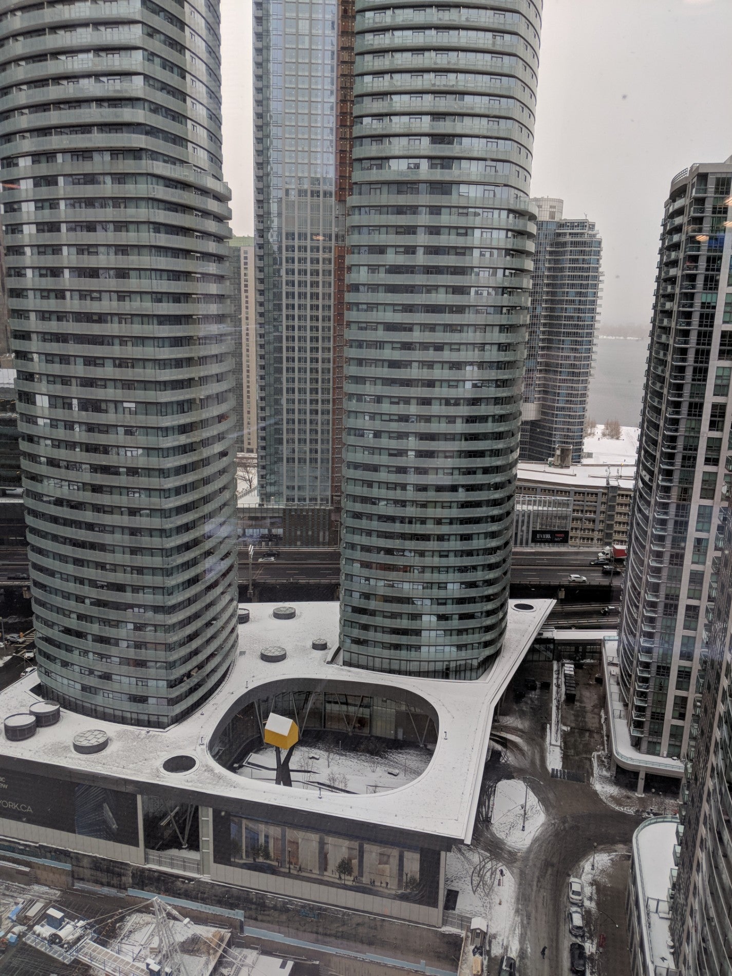 Bremner Tower, 120 Bremner Blvd, Toronto, ON - MapQuest