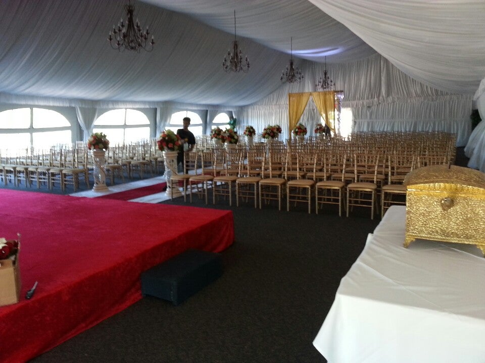 The Stonegate Banquet & Conference Center, 2401 W Higgins Rd, Hoffman ...