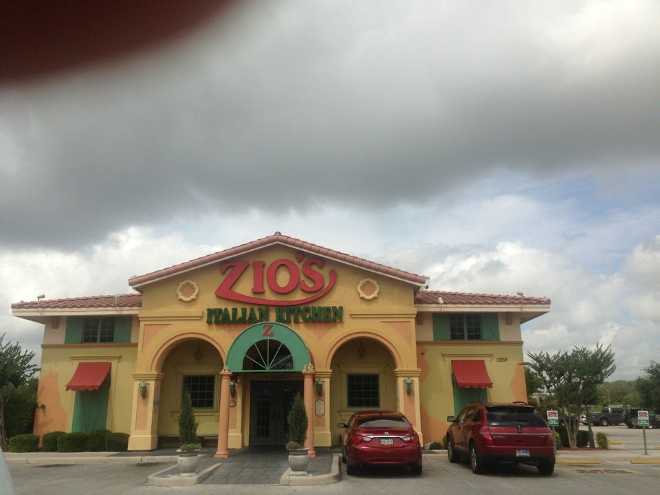 Zio's Italian Kitchen, 12858 W Interstate 10, San Antonio, TX, Pizza ...