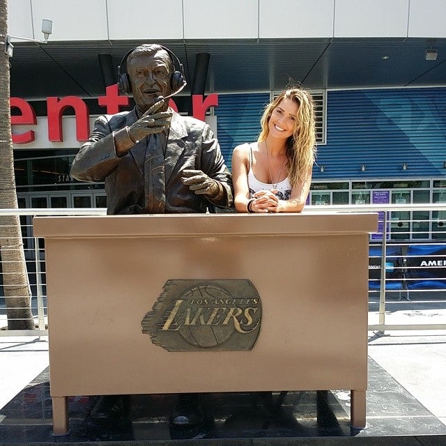 Chick Hearn Statue, Chick Hearn Ct, Los Angeles, CA - MapQuest