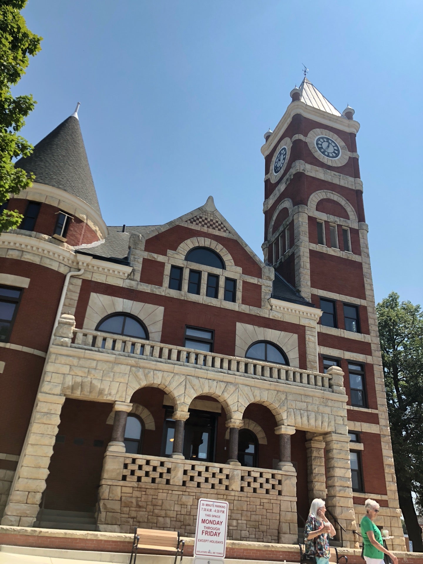 Monroe Downtown Square, 16th Ave, Monroe, WI - MapQuest