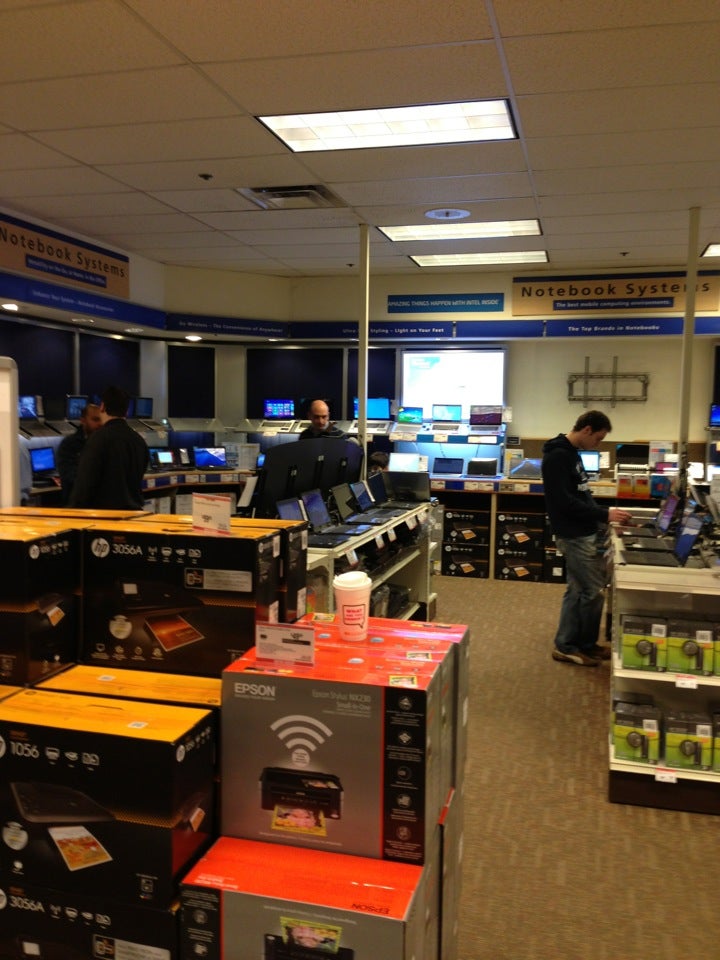 Micro Center, 730 Memorial Dr, Cambridge, Massachusetts, Computer ...