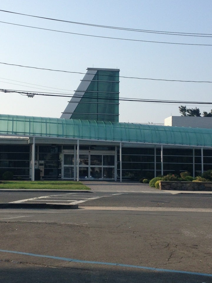 Bethpage Public Library, 47 Powell Ave, Bethpage, NY - MapQuest