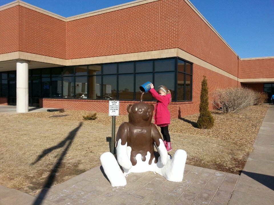 Russell Stover's Chocolate Factory and Shop, Abilene, KS, Candy Stores ...