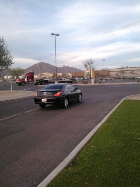 Arcadia Crossing Shopping Center, 2899 N 44th St, Phoenix, AZ, Burger ...