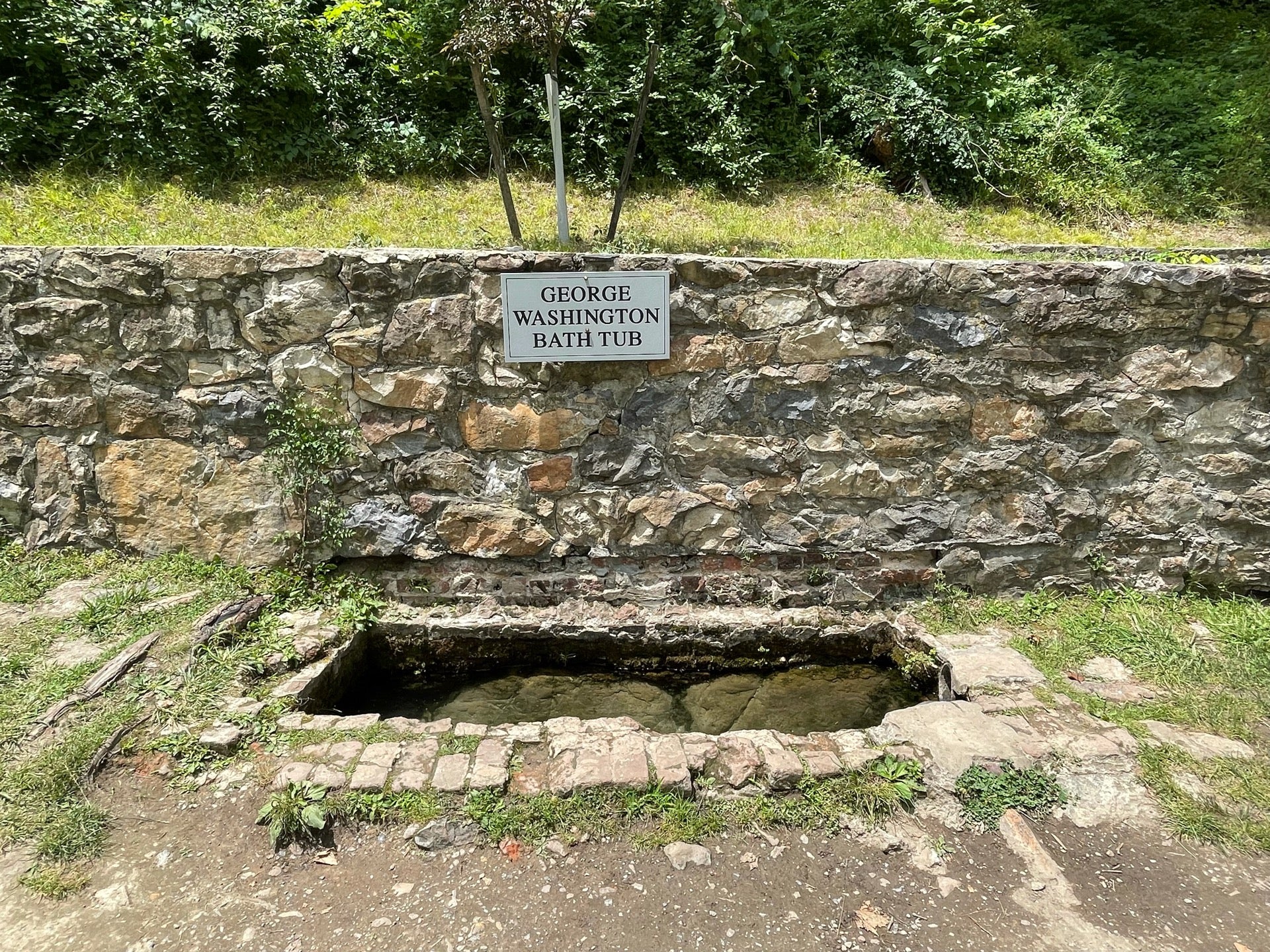 George Washington's Bathtub, Fairfax St, Berkeley Springs, WV - MapQuest