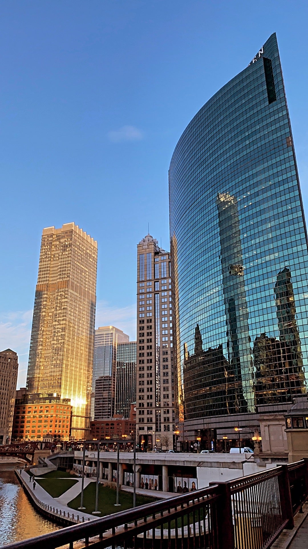 Capgemini, 333 W Wacker Dr, Chicago, IL, Business Services - MapQuest