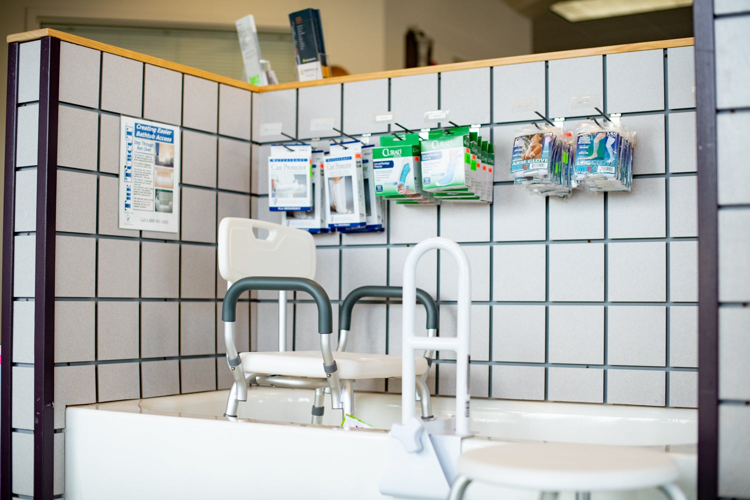 Tri-State Compounding Pharmacy & Kunkel Medical, 7715 Beechmont Ave ...